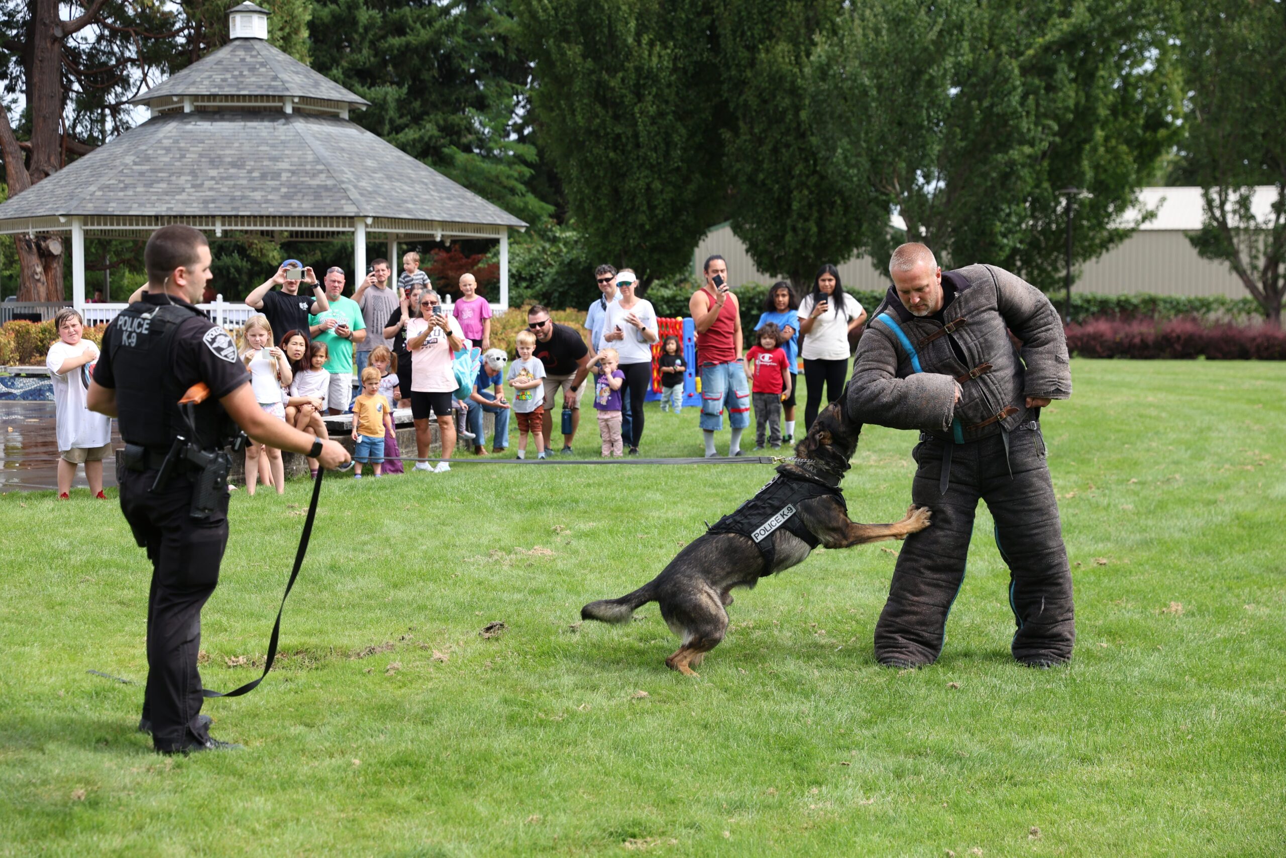PHOTOS: Kids don tactical gear, watch police dog catch a 'suspect ...