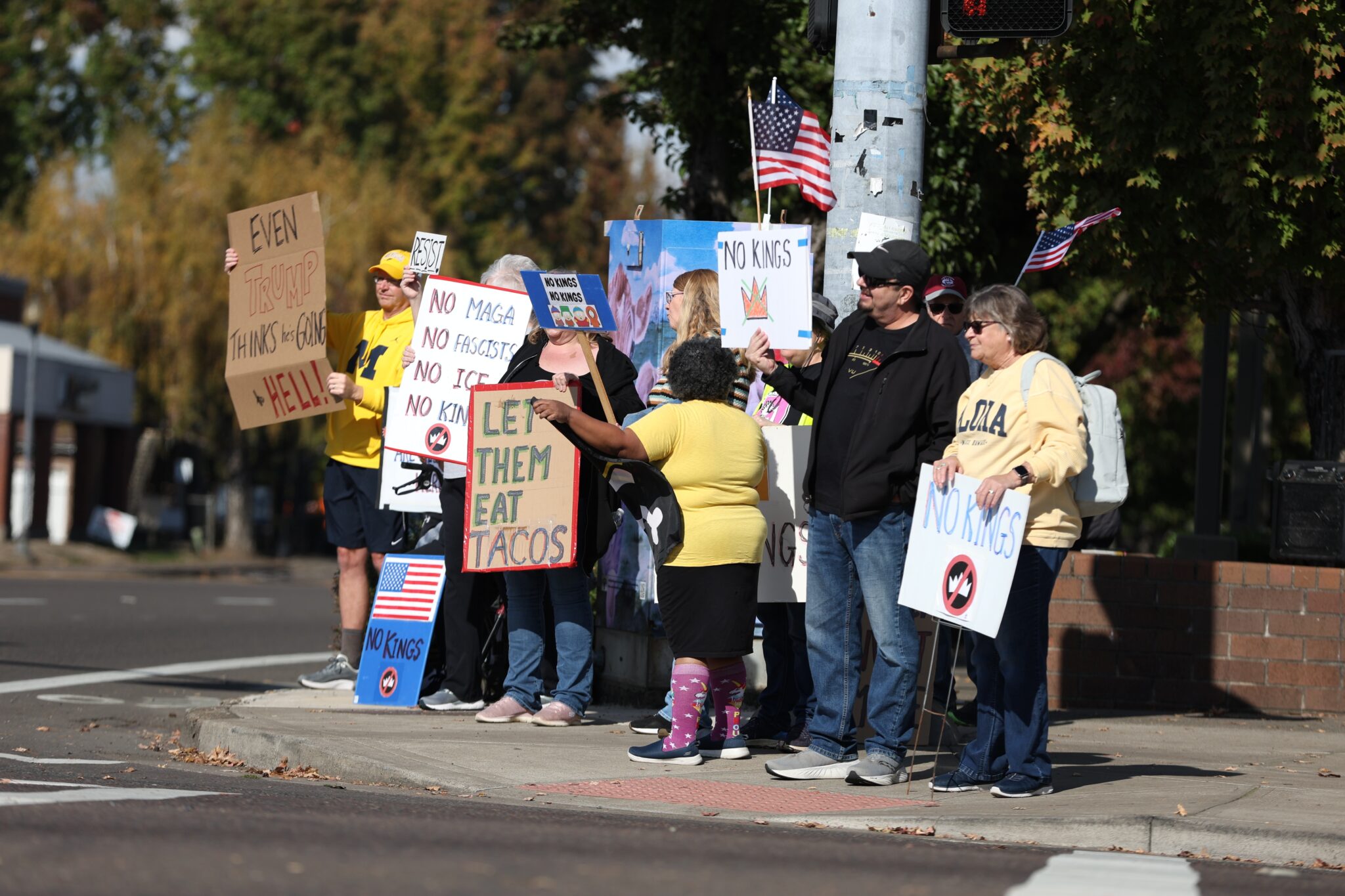 PHOTOS: With costumes and signs, Keizer residents hold No Kings rally ...