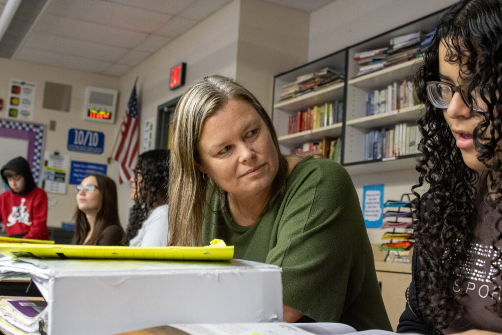 Claggett Creek School principal cited as tops in Oregon - Keizertimes